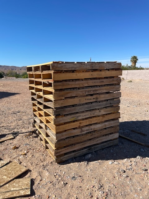 DIY Pallet Christmas Tree - The Chappell Residence